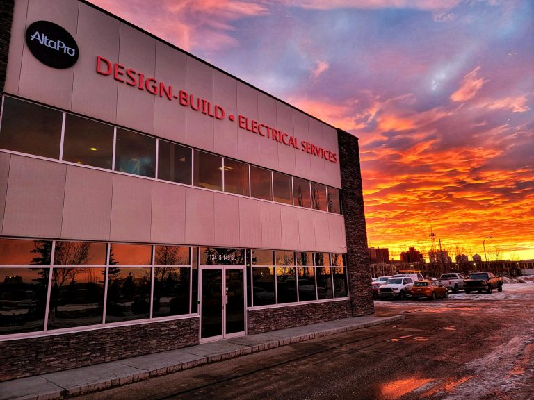 Leading Solar Panels and Renewable Energy in Edmonton, Alberta